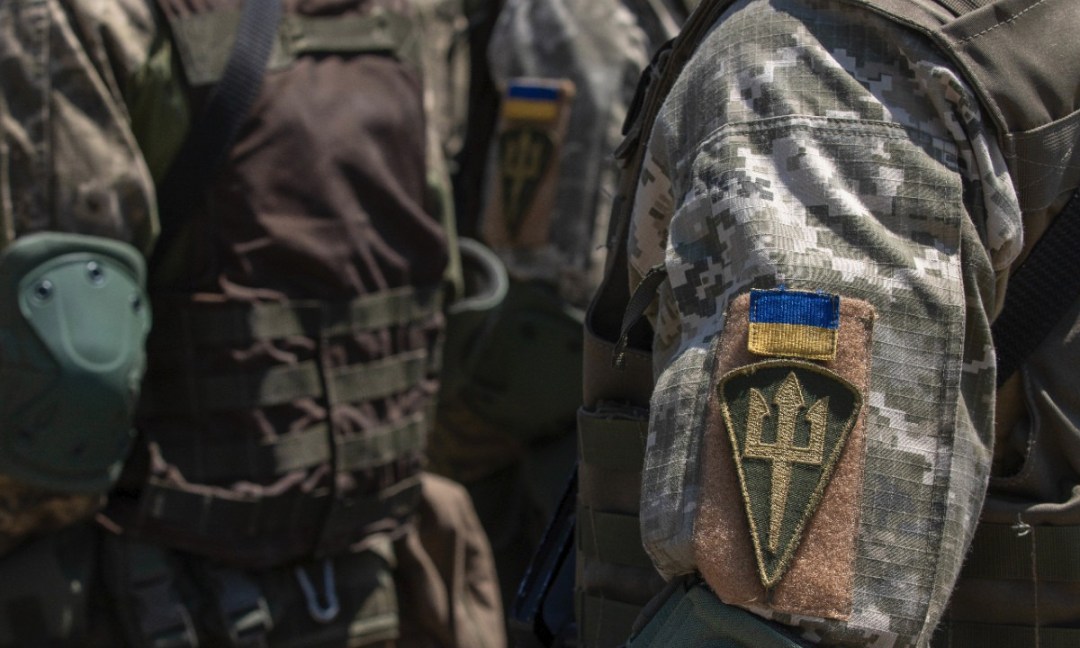 Text Messages From Hell: Restraint and Information Warfare - Modern War ...